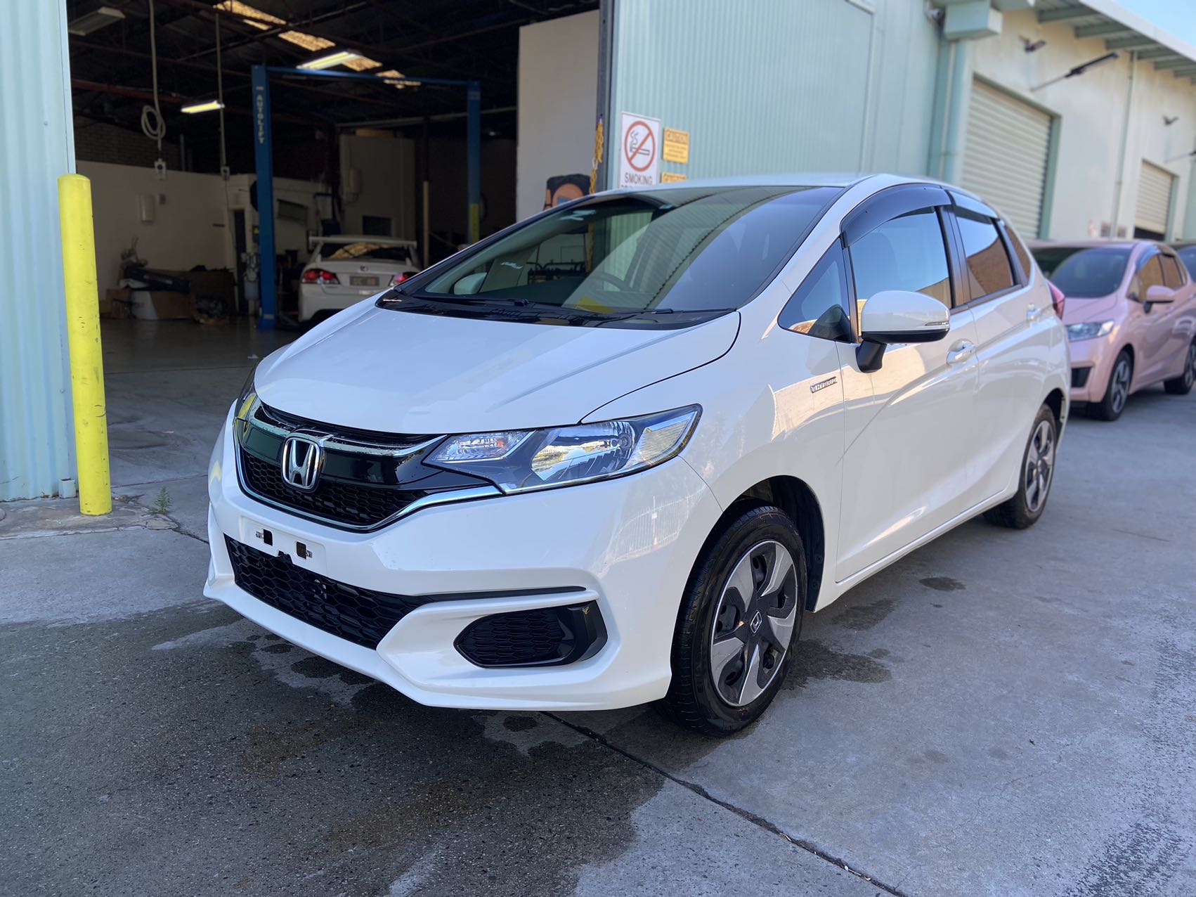 2017 HONDA FIT GP5 HYBRID (SN19) – C4Cars